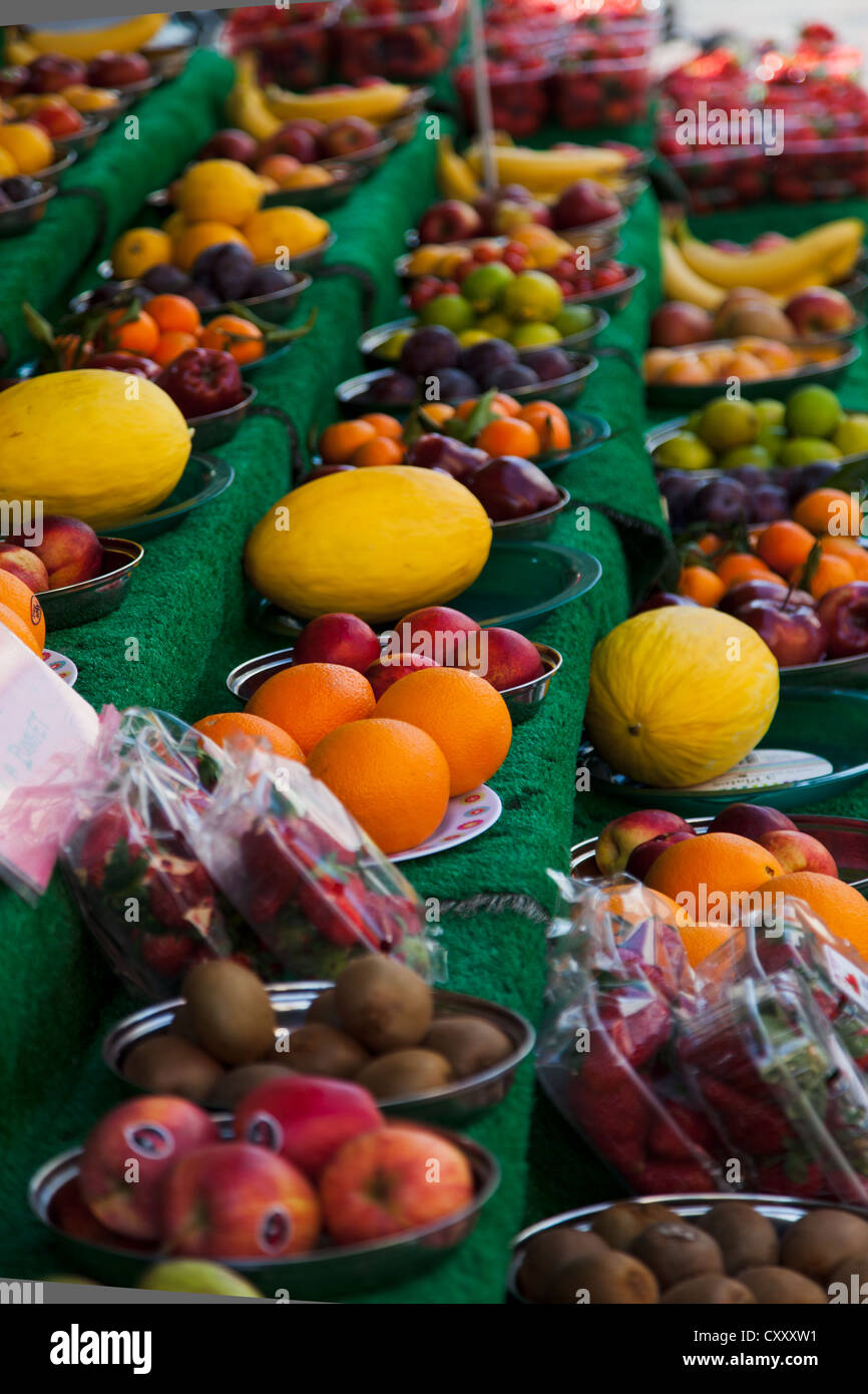 Fruit and Vegetables on a market stall showing rows and columns of ...