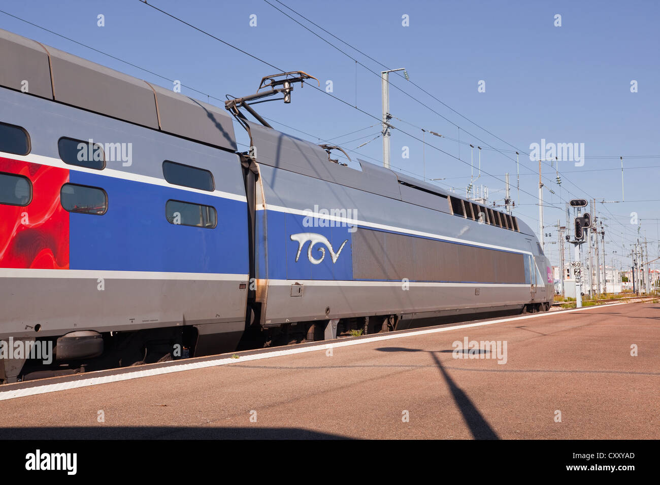 Train grande vitesse hi-res stock photography and images - Alamy
