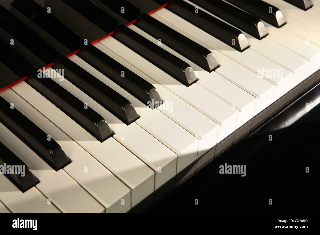 Piano, piano keyboard Stock Photo - Alamy