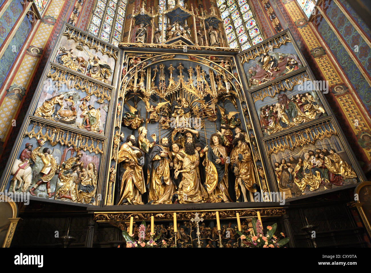 Interior view, altar, St. Mary's Church, Krakow, Cracow, Poland, Europe Stock Photo - Alamy