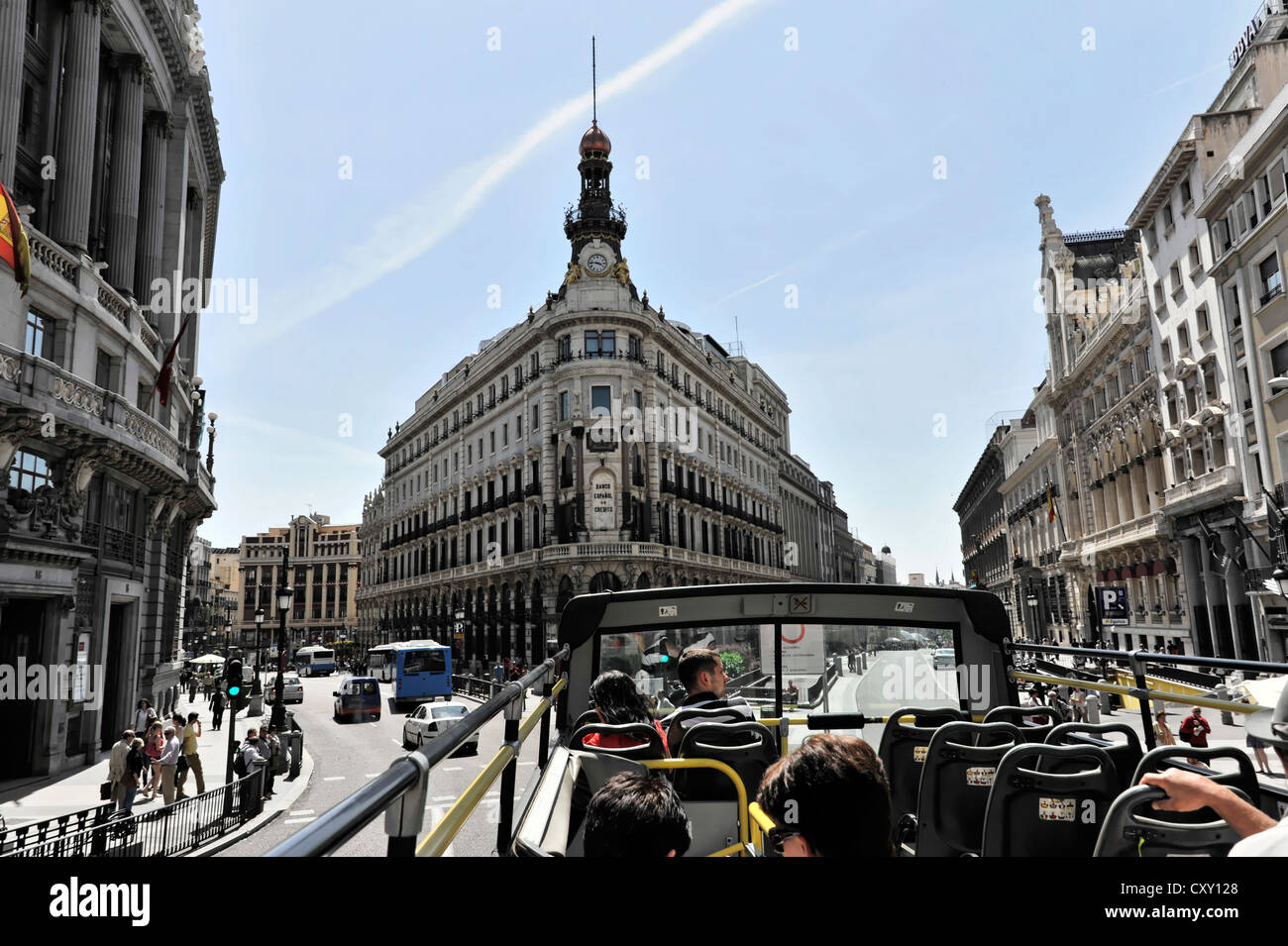 Madrid city tour bus hi-res stock photography and images - Alamy
