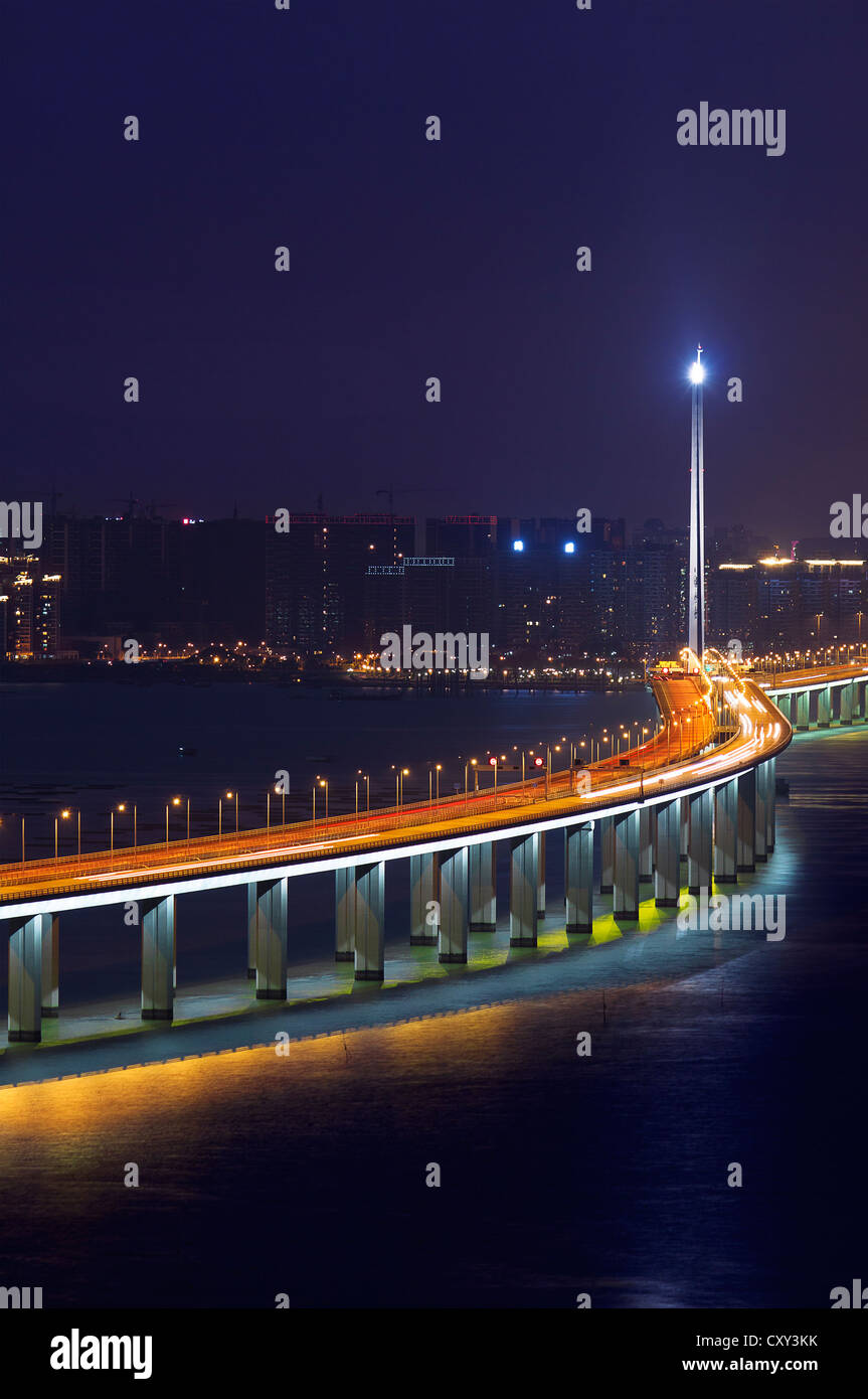 Freeway in night with cars light in modern city Stock Photo - Alamy