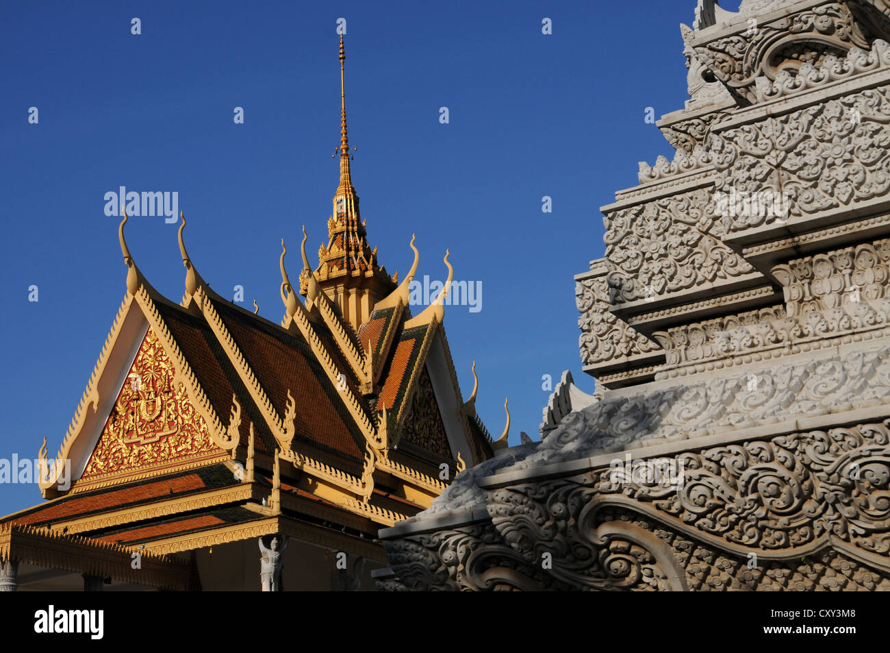 Silver pagoda phnom hi-res stock photography and images - Alamy