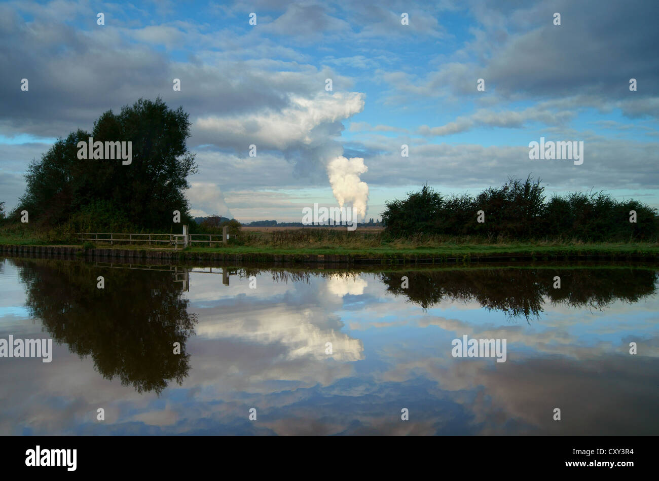 Eggborough power station hi-res stock photography and images - Alamy