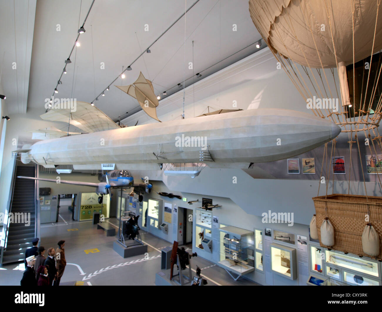 Lz 4 hi-res stock photography and images - Alamy