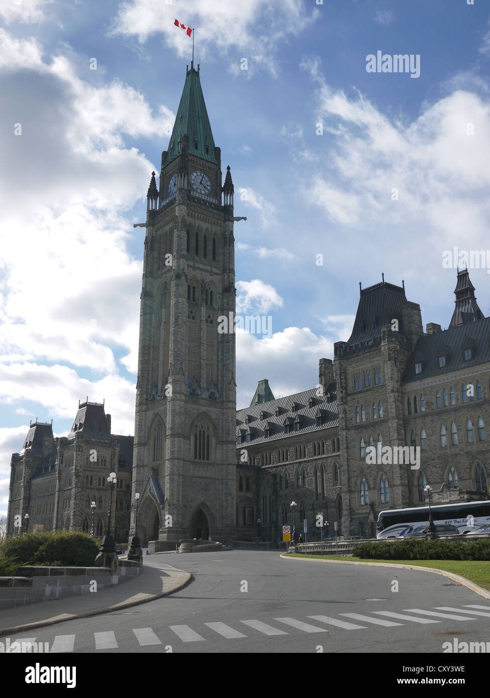 Peace tower ottawa parliament hi-res stock photography and images - Alamy