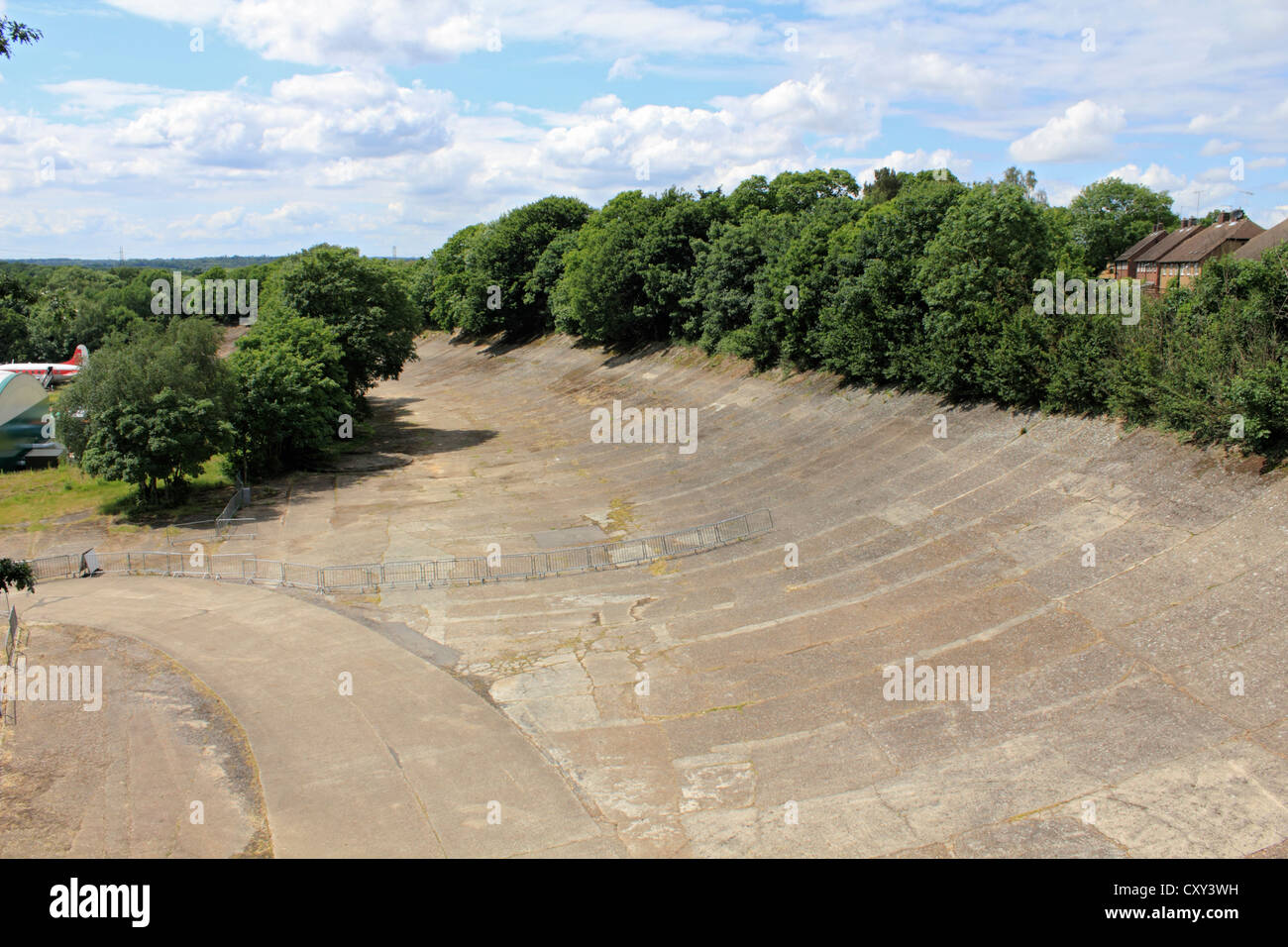 Brooklands race track surrey hi-res stock photography and images - Alamy