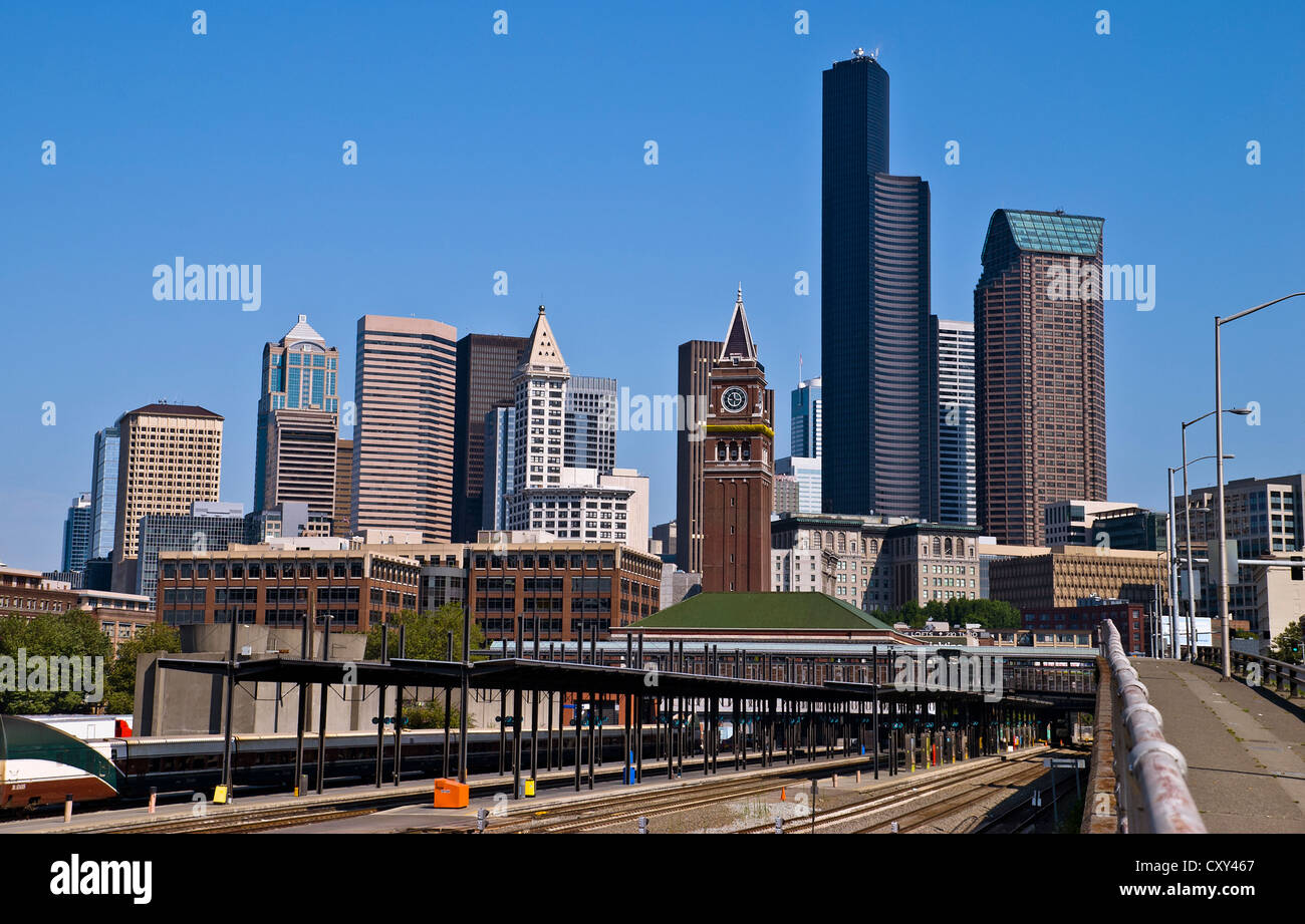Downtown destination hi-res stock photography and images - Alamy