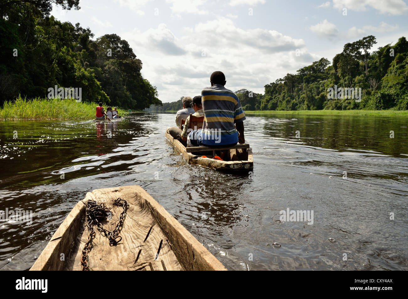 Tourists in canoes on the Nyong river, near Yaoundé, Cameroon, Central ...