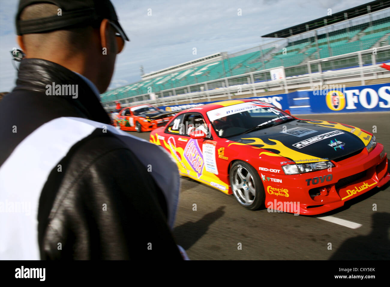 Pit lane hi-res stock photography and images - Alamy