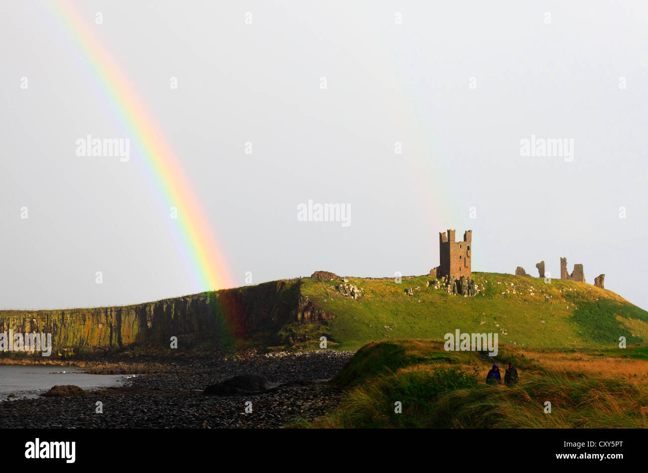 Castle rainbow hi-res stock photography and images - Alamy