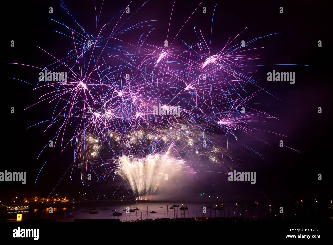 Massive firework hi-res stock photography and images - Alamy