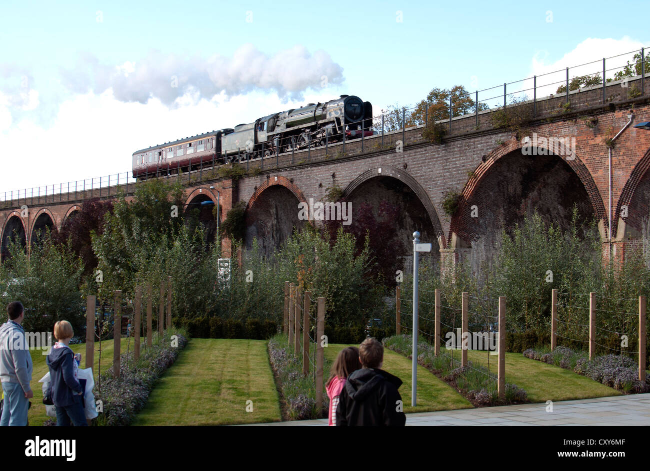 Steam locomotive No.70013 "Oliver Cromwell" crossing the viaduct at ...