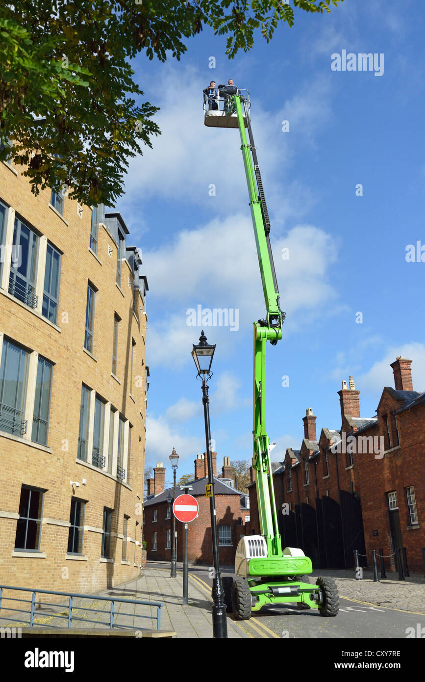 Elevated work platform hi-res stock photography and images - Alamy