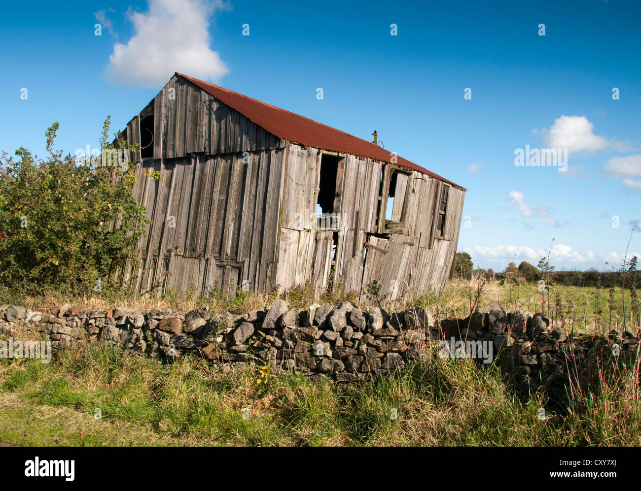 Ramshackle hi-res stock photography and images - Alamy