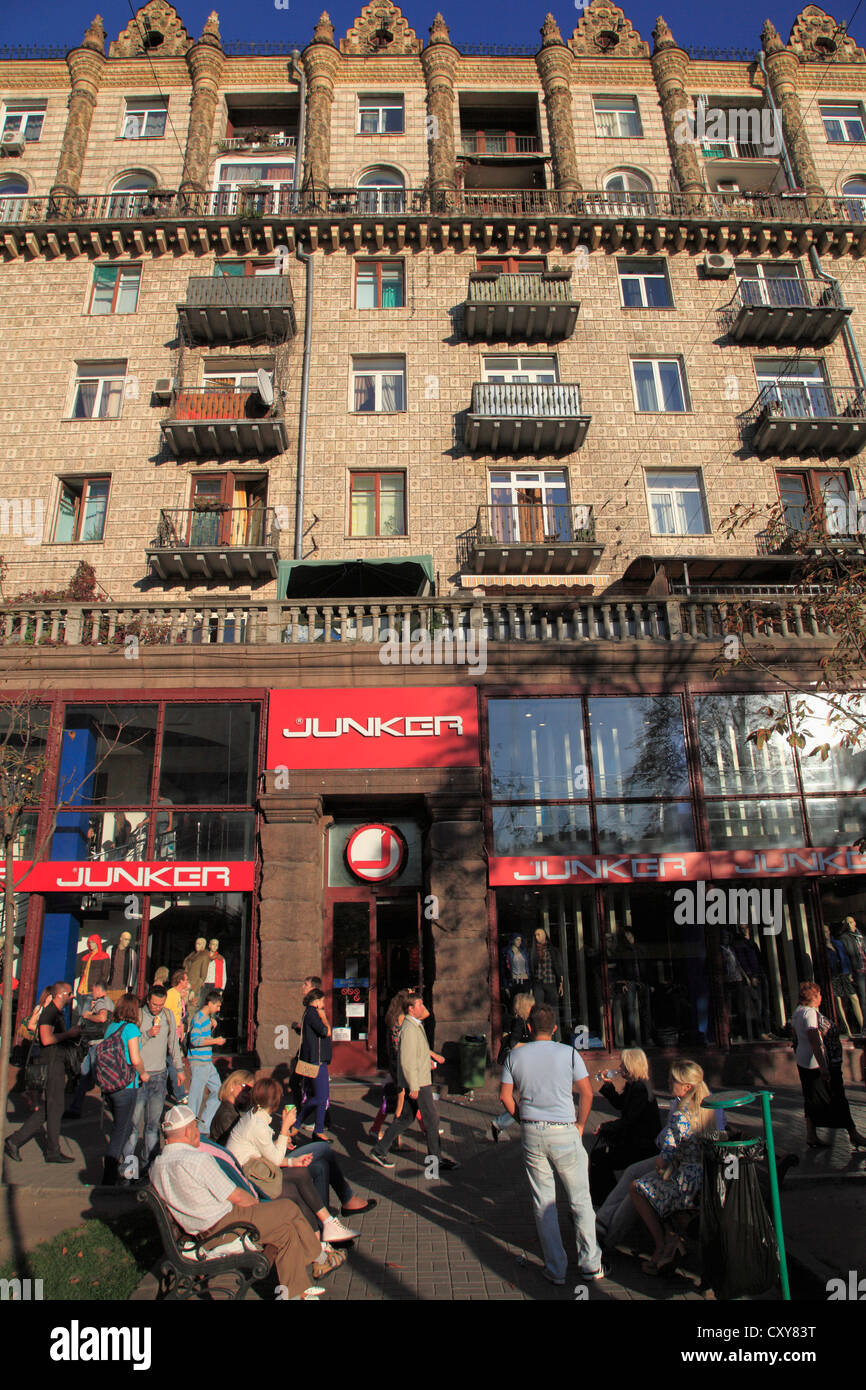 Ukraine, Kiev, Kyiv, Khreshchatyk Street, people Stock Photo - Alamy