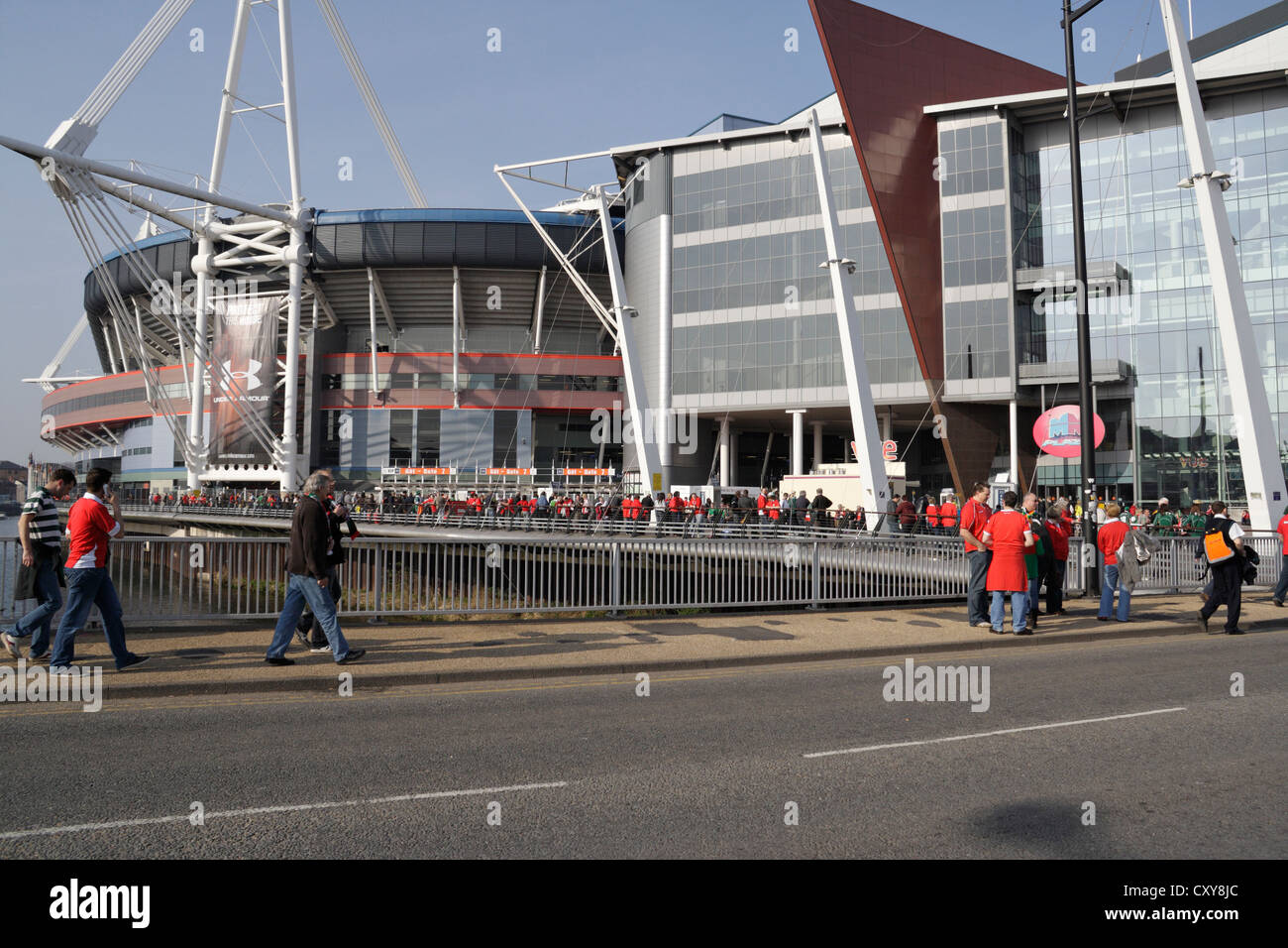Principality stadium rugby hi-res stock photography and images - Alamy