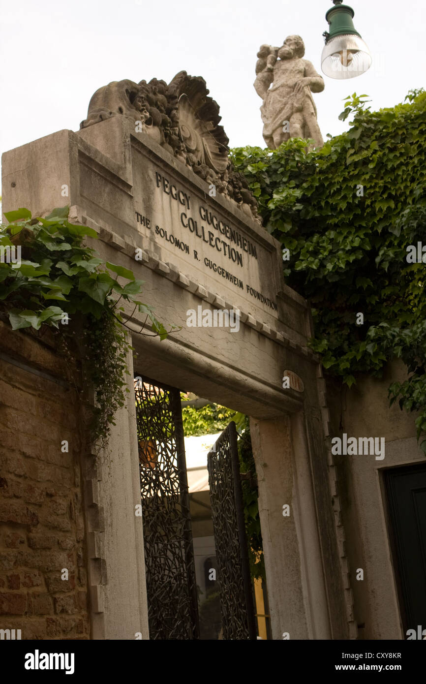 Entrance gate to the Peggy Guggenheim Museum, Venice, Italy Stock Photo ...