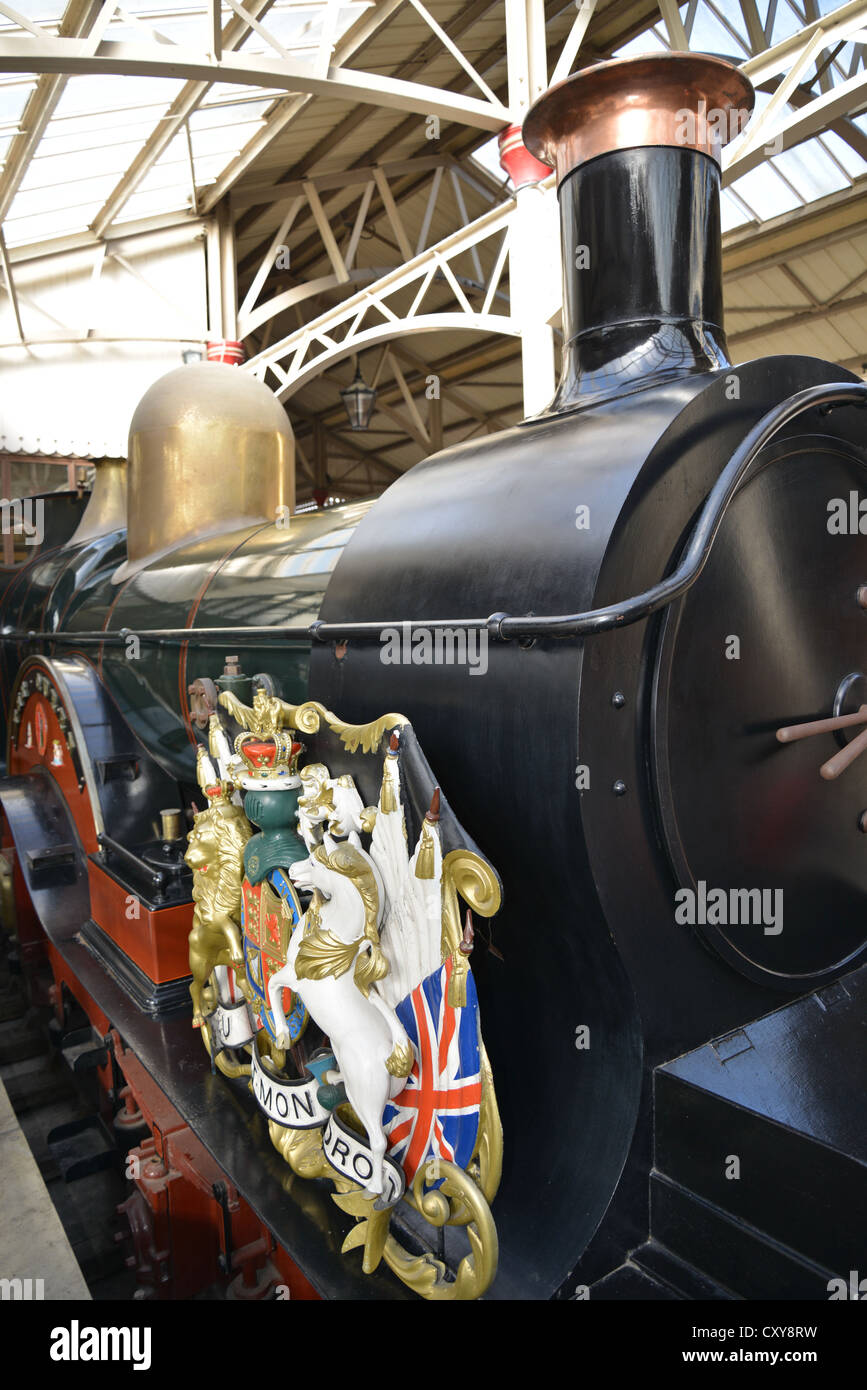 Windsor station steam train hi-res stock photography and images - Alamy