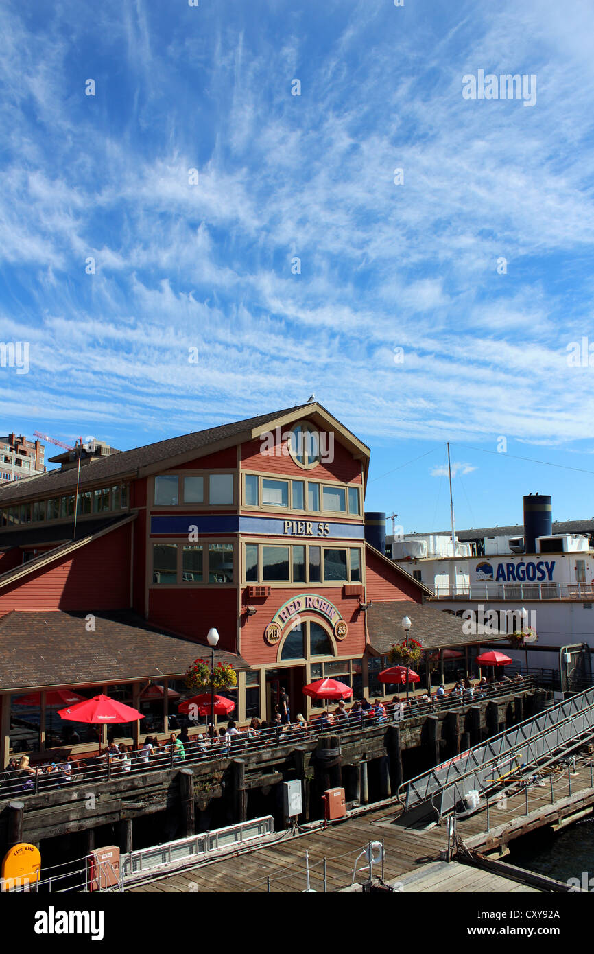 Seattle pier hi-res stock photography and images - Alamy