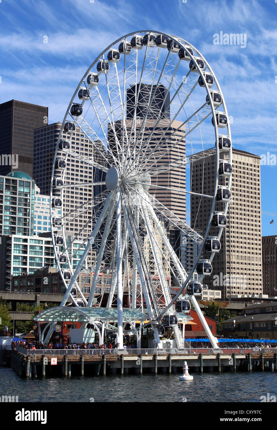 "Great Wheel" and Seattle skyline, Seattle, Washington, USA Stock Photo ...