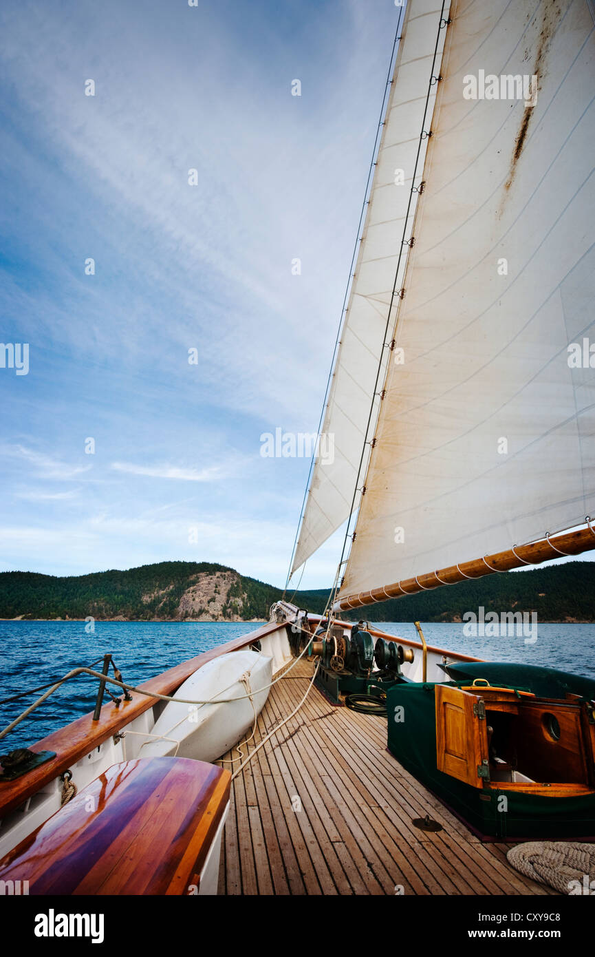Aboard the historic tall ship "Zodiac" sailing through the San Juan ...