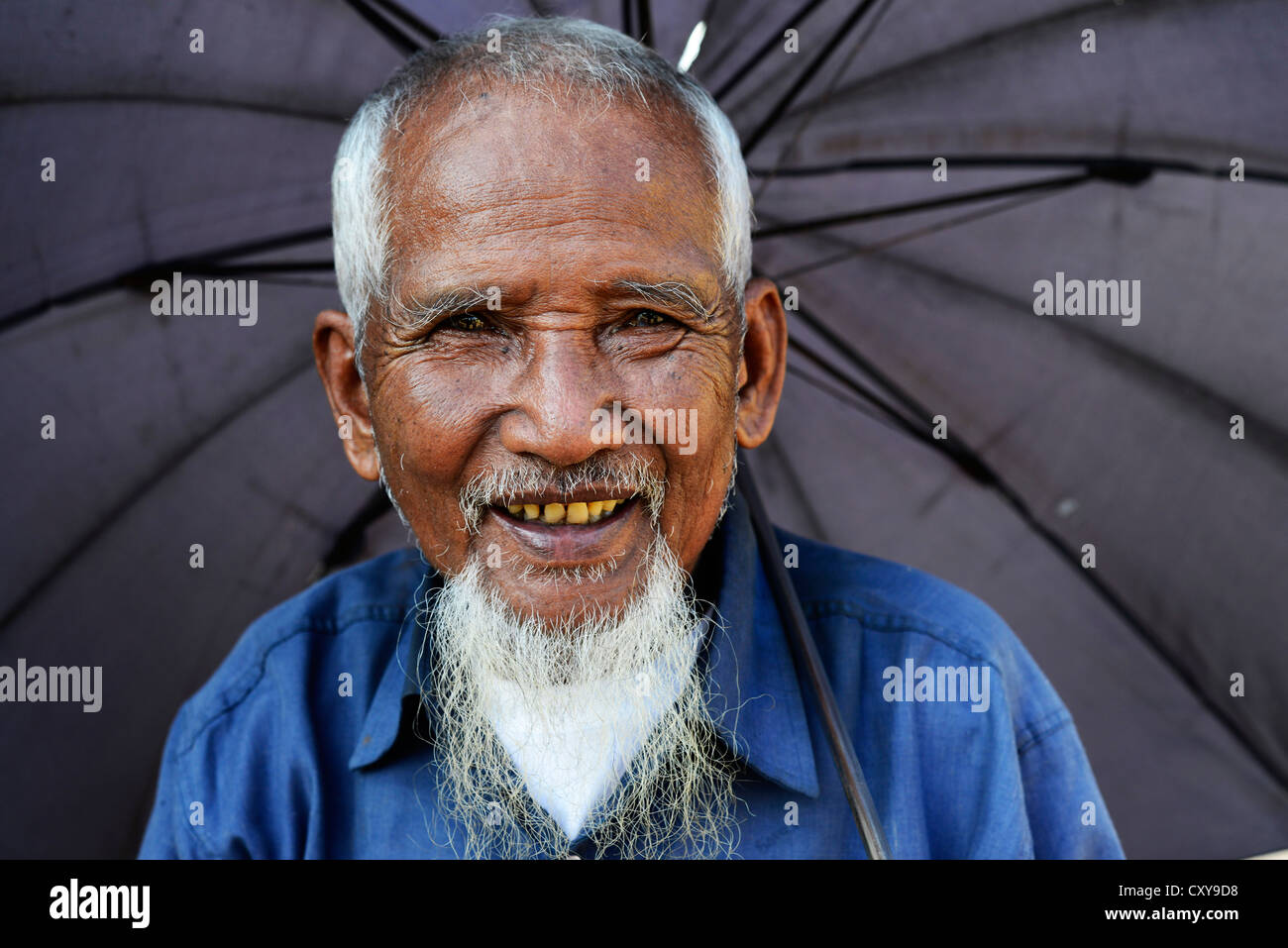 Faces of Myanmar Stock Photo - Alamy