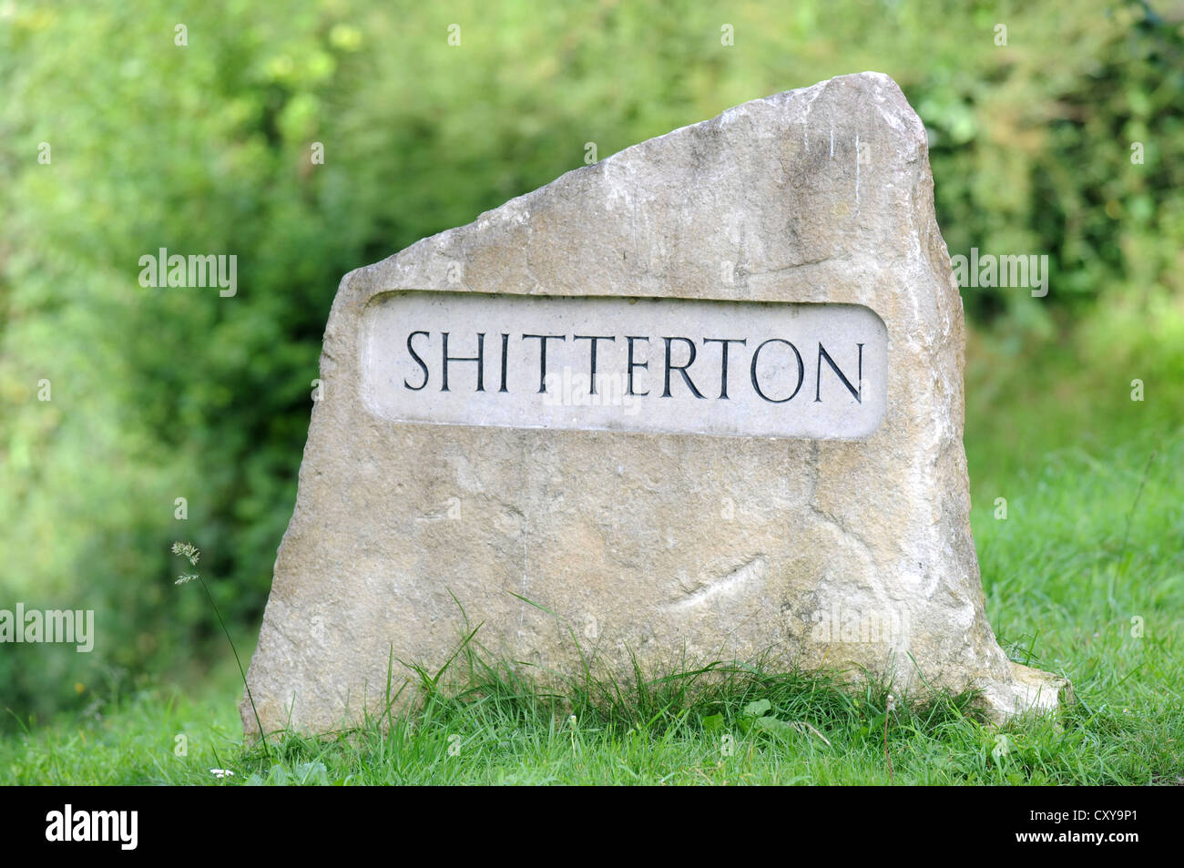 Shitterton village sign hi-res stock photography and images - Alamy