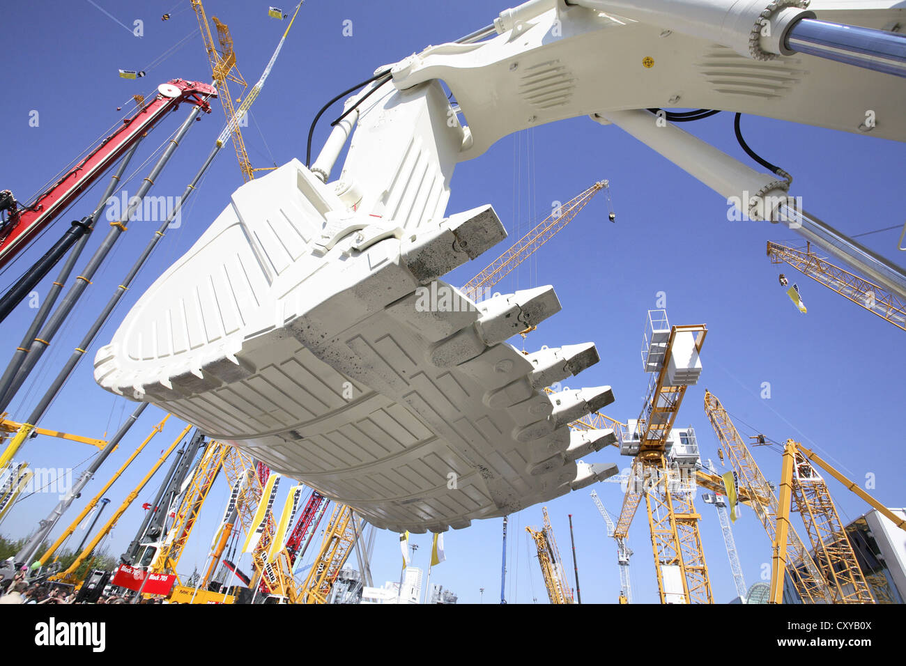 Crane at upward angle hi-res stock photography and images - Alamy