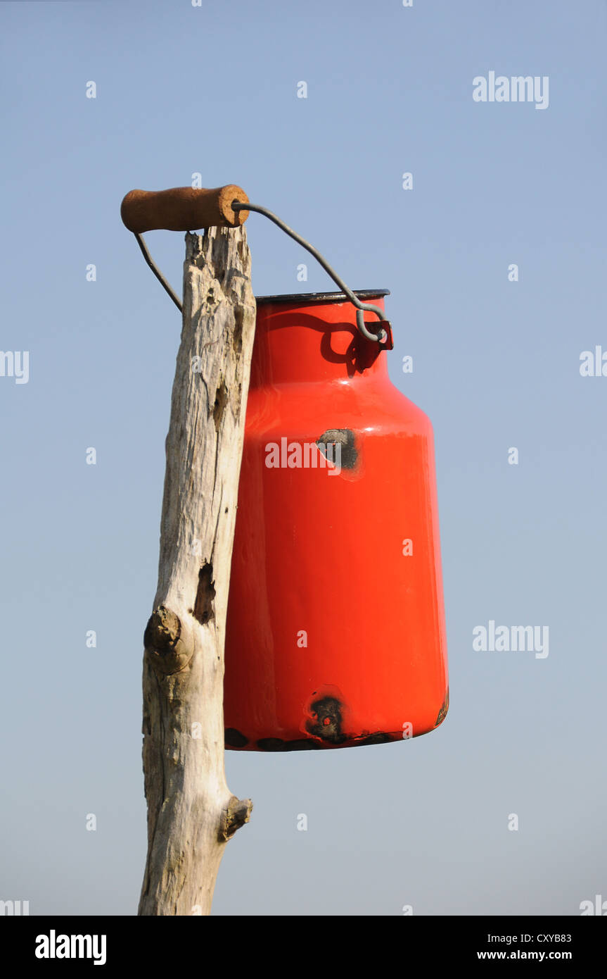 Old milk vessels hi-res stock photography and images - Alamy