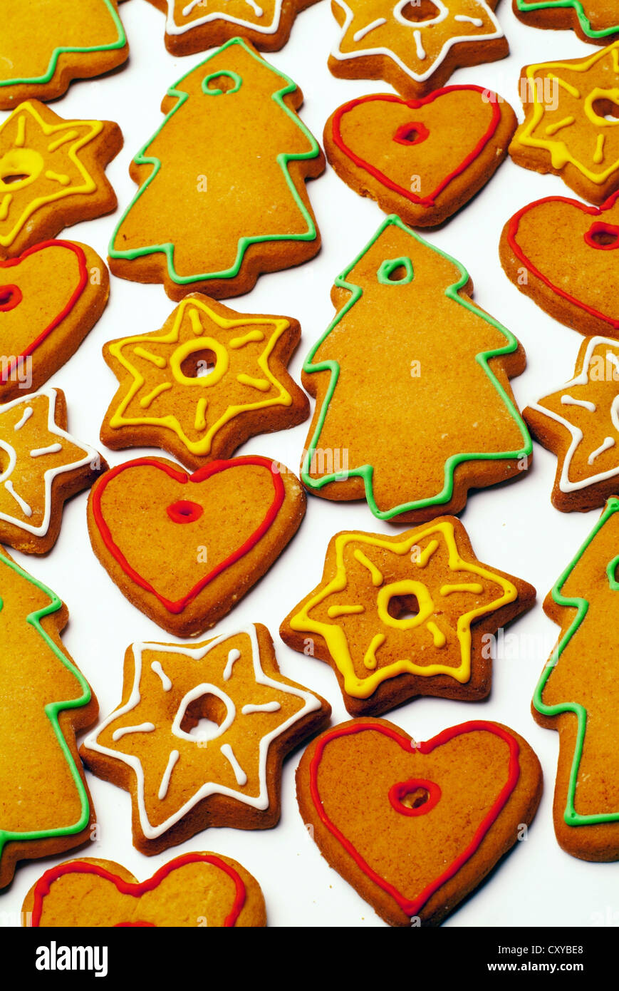Gingerbread figures, Christmas cookies Stock Photo - Alamy