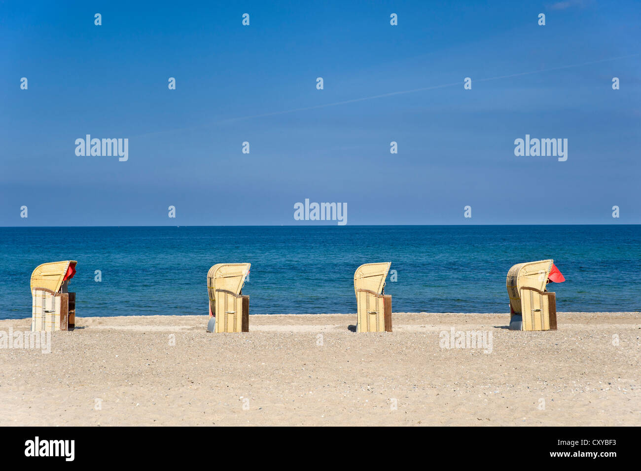 Four beach chairs hi-res stock photography and images - Alamy
