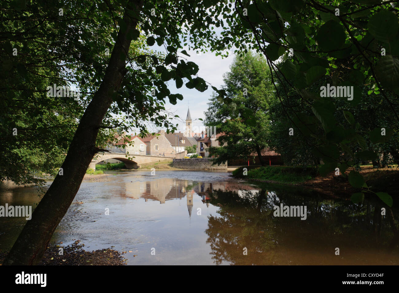 Monceaux le Comte, Wash Station Stock Photo - Alamy