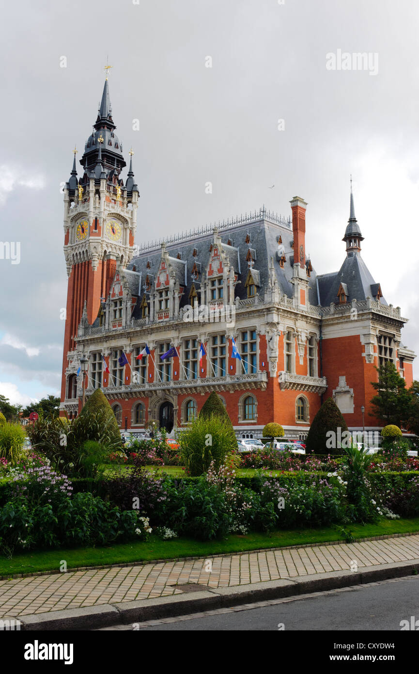 Hotel de Ville, Calais Stock Photo - Alamy