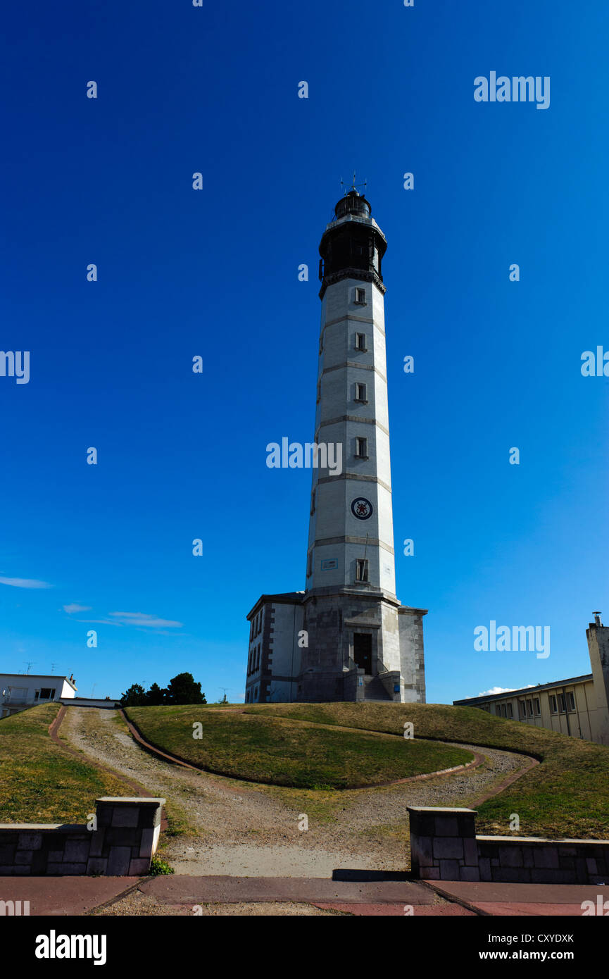 Calais lighthouse hi-res stock photography and images - Alamy