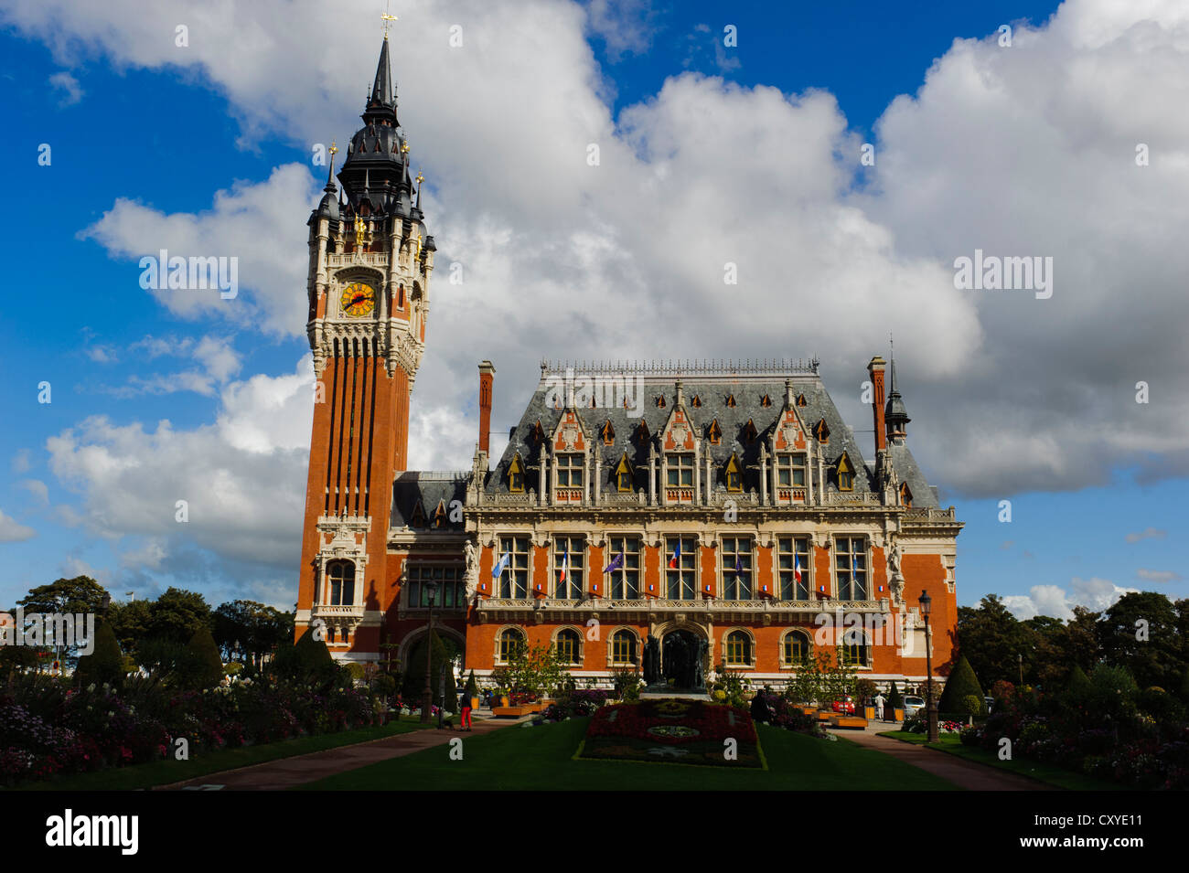 Hotel de Ville, Calais Stock Photo - Alamy