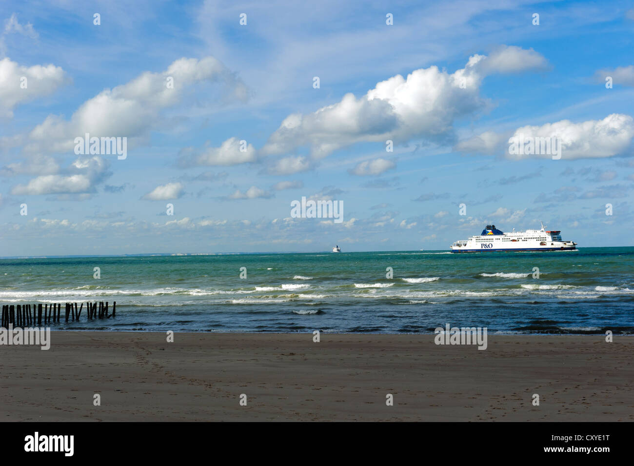 English channel ferry hi-res stock photography and images - Alamy