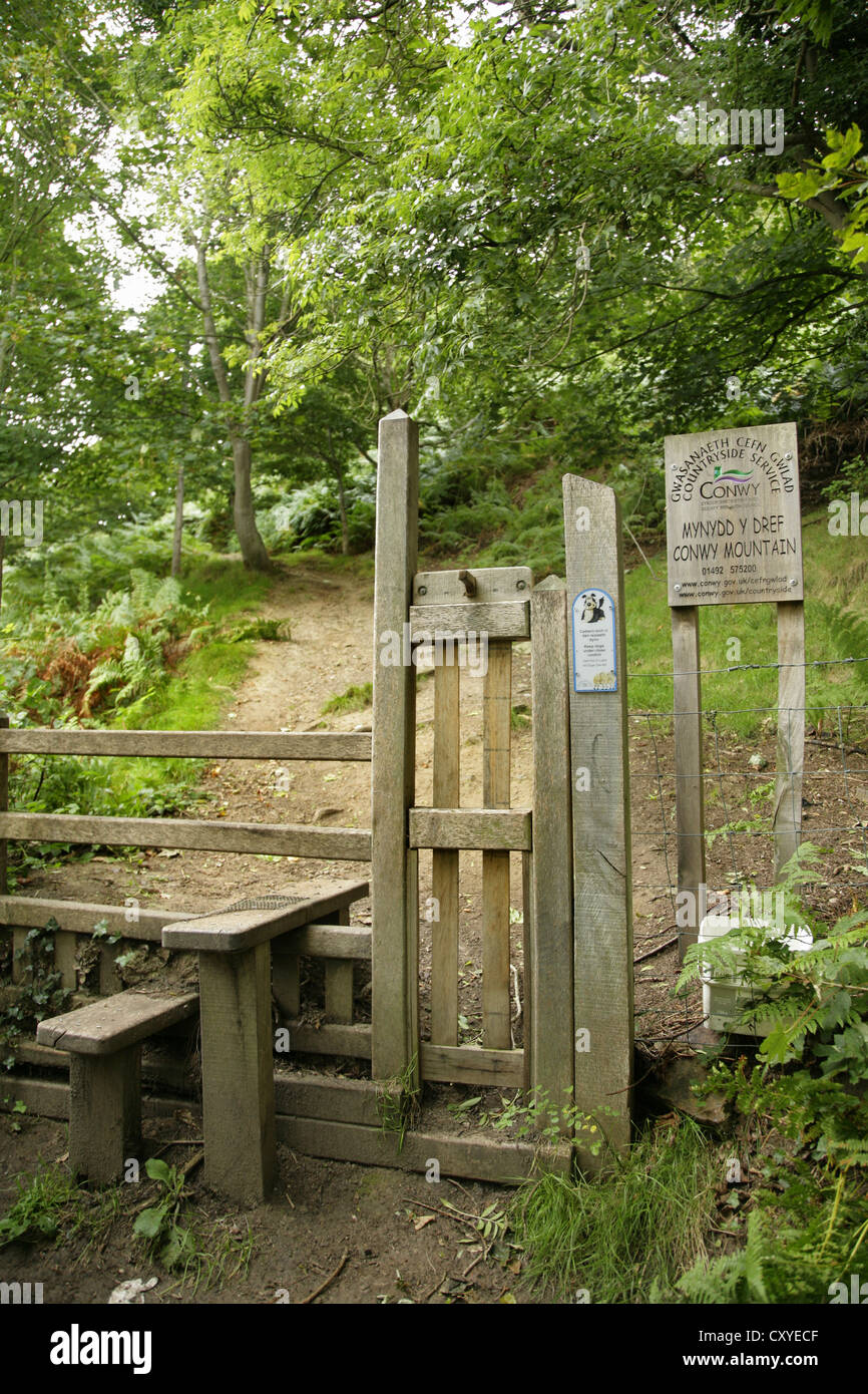 Stile gate hi-res stock photography and images - Alamy
