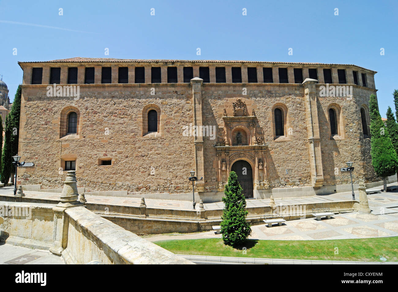 Convento de Santa Maria de las Duenas or Convento de las Dueñas ...