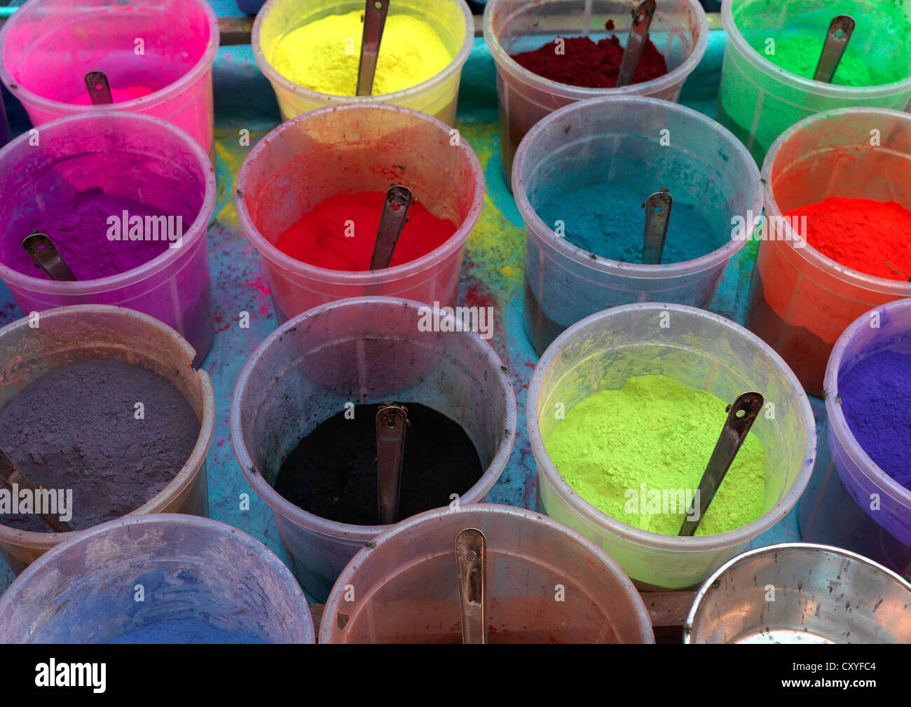Coloured Powders High Resolution Stock Photography and Images - Alamy