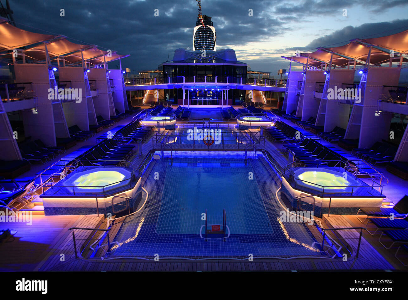 Cruise ship deck night hi-res stock photography and images - Alamy