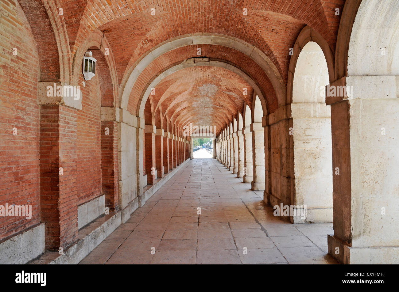 Real portico hi-res stock photography and images - Alamy