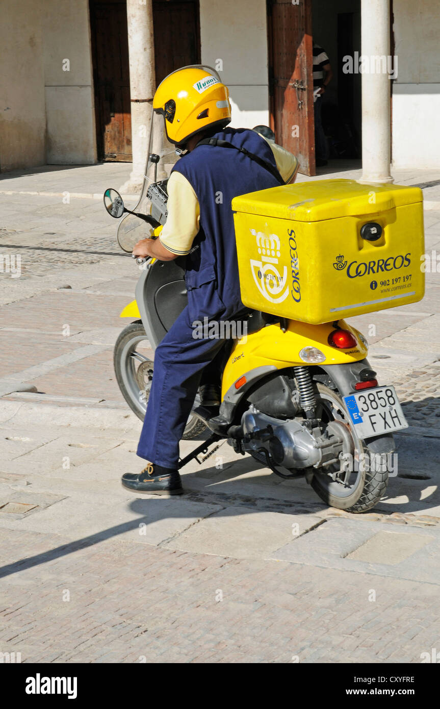 Spanish moped hi-res stock photography and images - Alamy