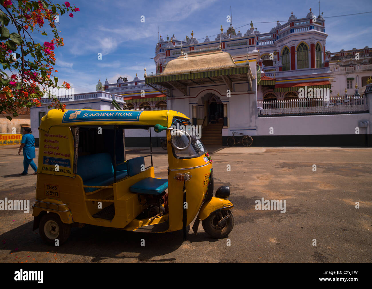 Taxi Rickshaw Parked In Front Of The Chettinad Palace, Kanadukathan ...