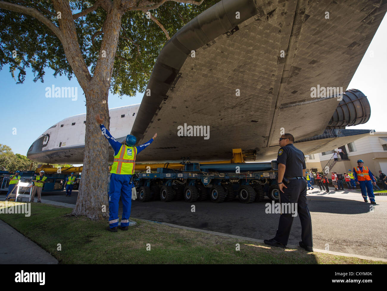 Space shuttle wing hi-res stock photography and images - Alamy