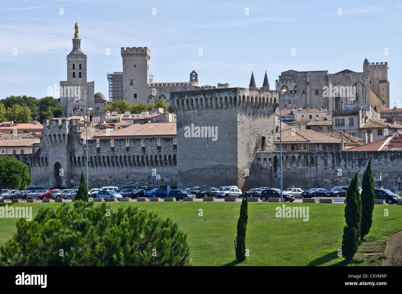 Towers and ramparts hi-res stock photography and images - Alamy