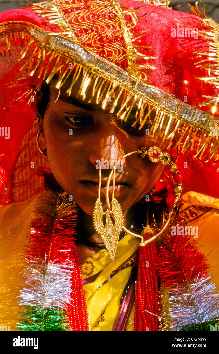 Indian wedding ceremony in village hi-res stock photography and images ...