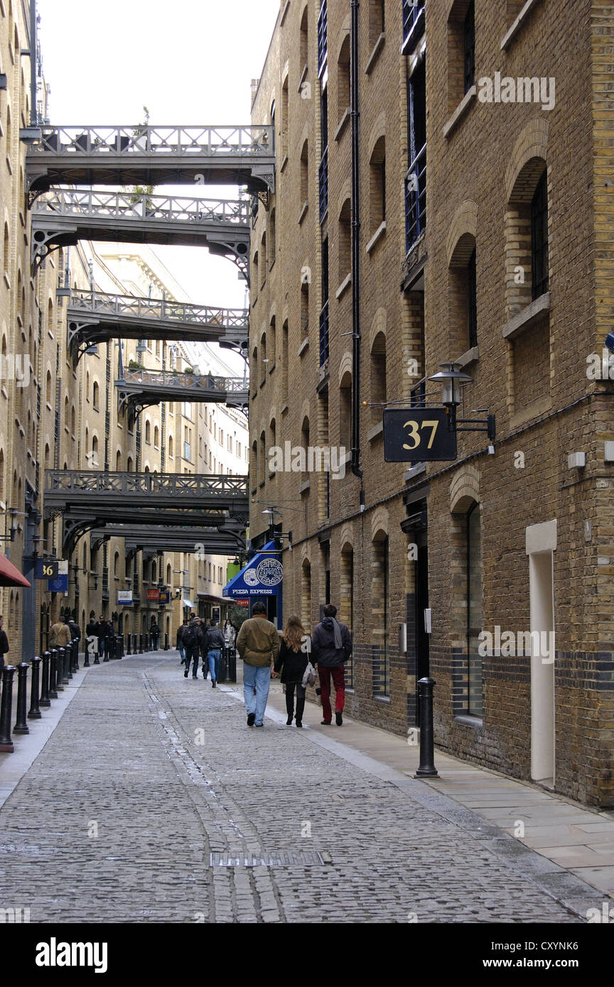 Pedestrian gantry hi-res stock photography and images - Alamy