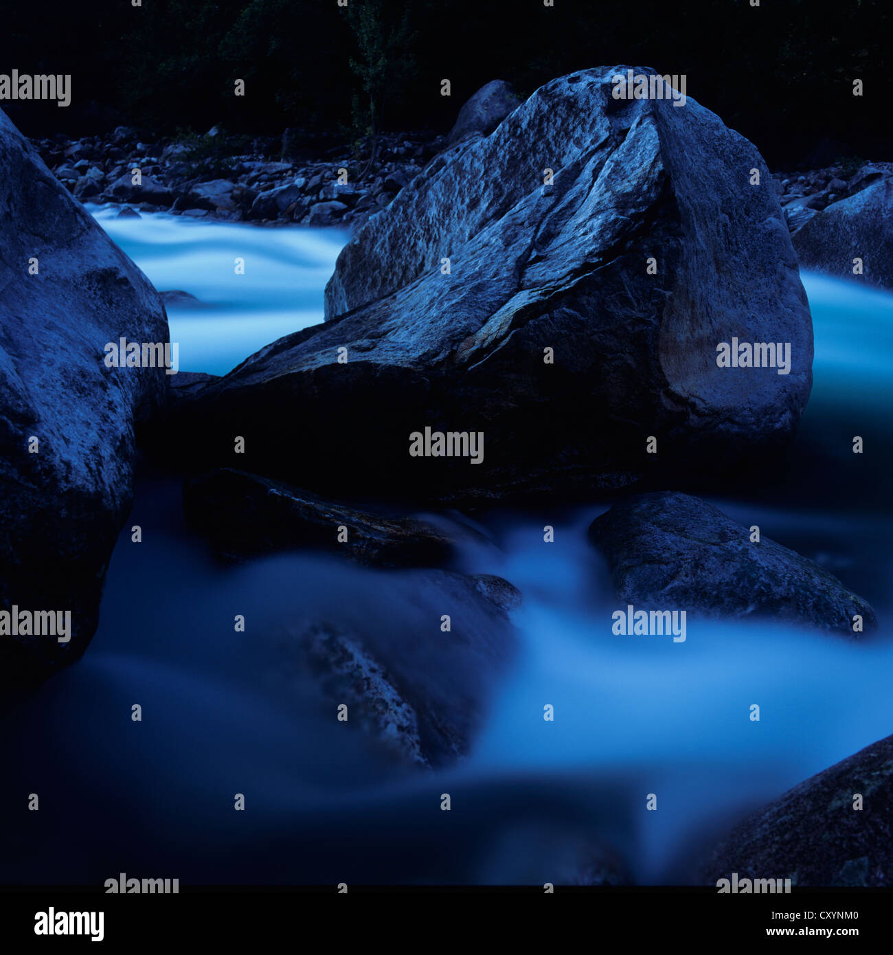 Rocks boulders hi-res stock photography and images - Alamy