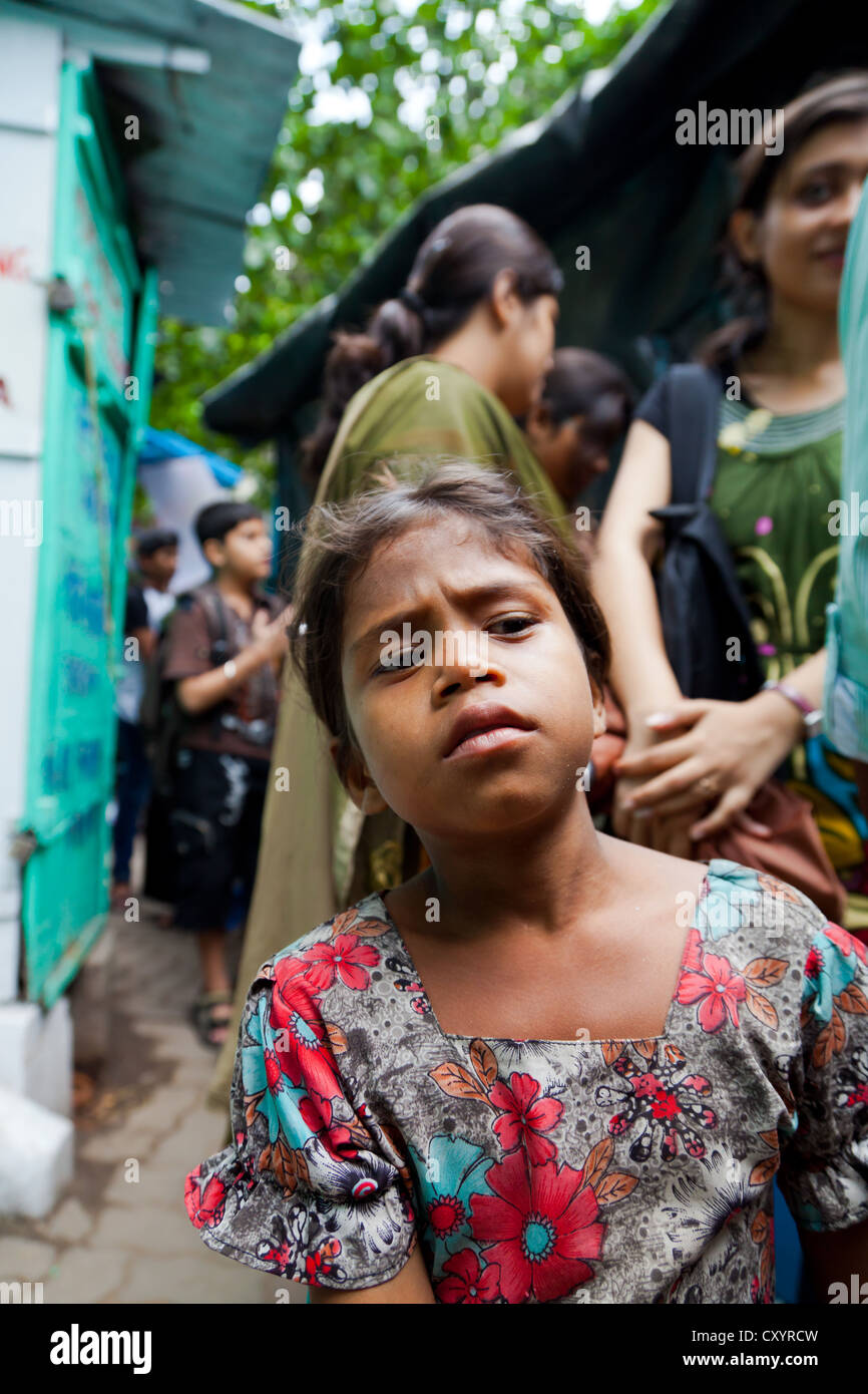 Girl in Kolkata, India Stock Photo - Alamy